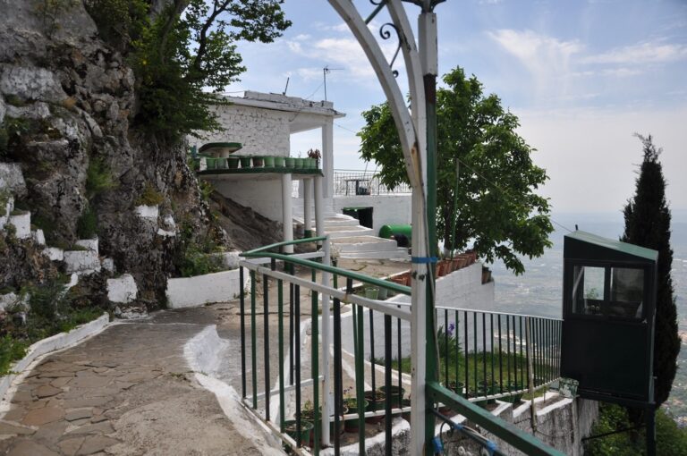 Bektashism in Albania: Mysticism, History, and Pilgrimage